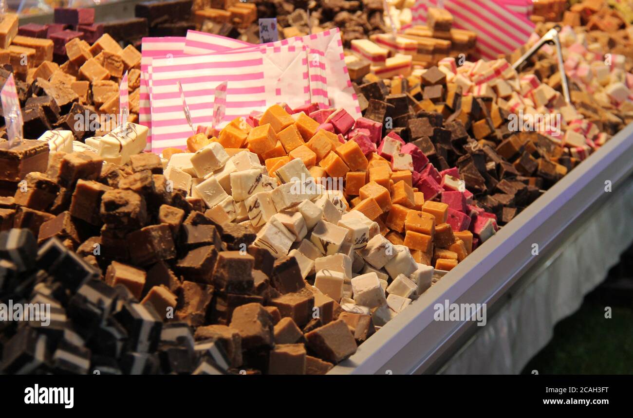 Market stall display of fudge hi-res stock photography and images - Alamy