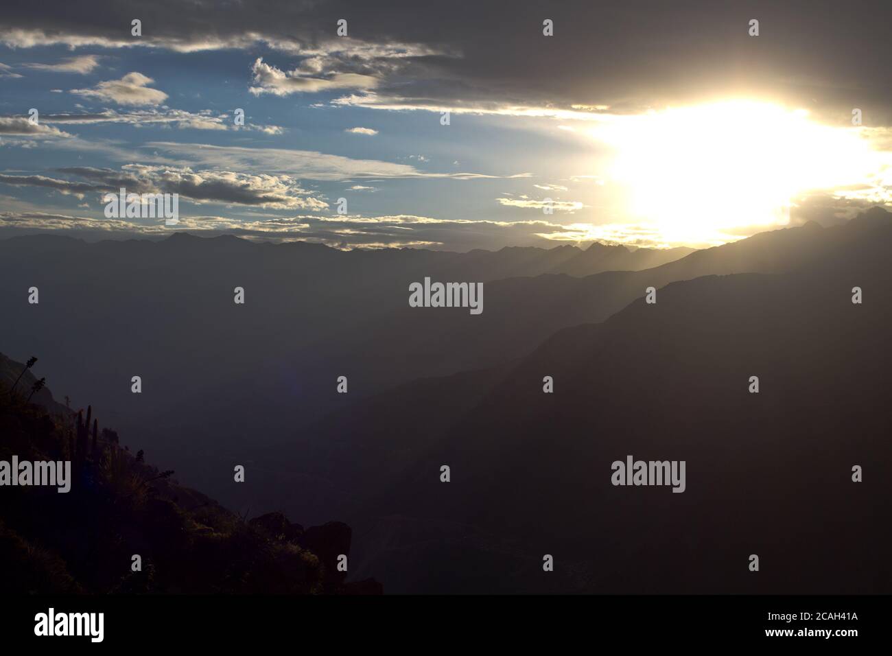 Front view hand stop hi-res stock photography and images - Alamy