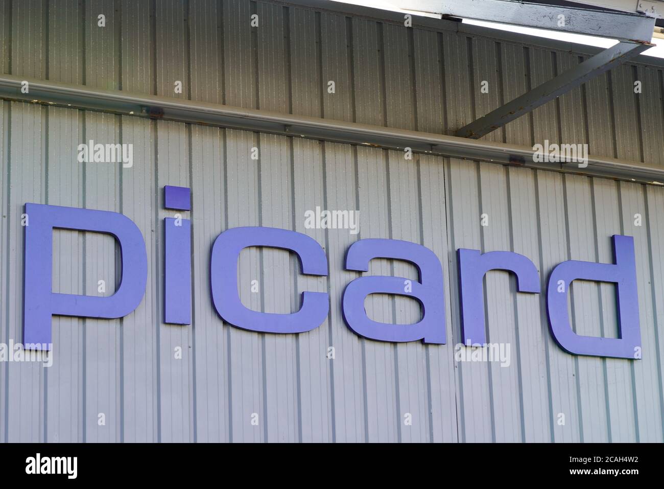 Picard logo hi-res stock photography and images - Alamy