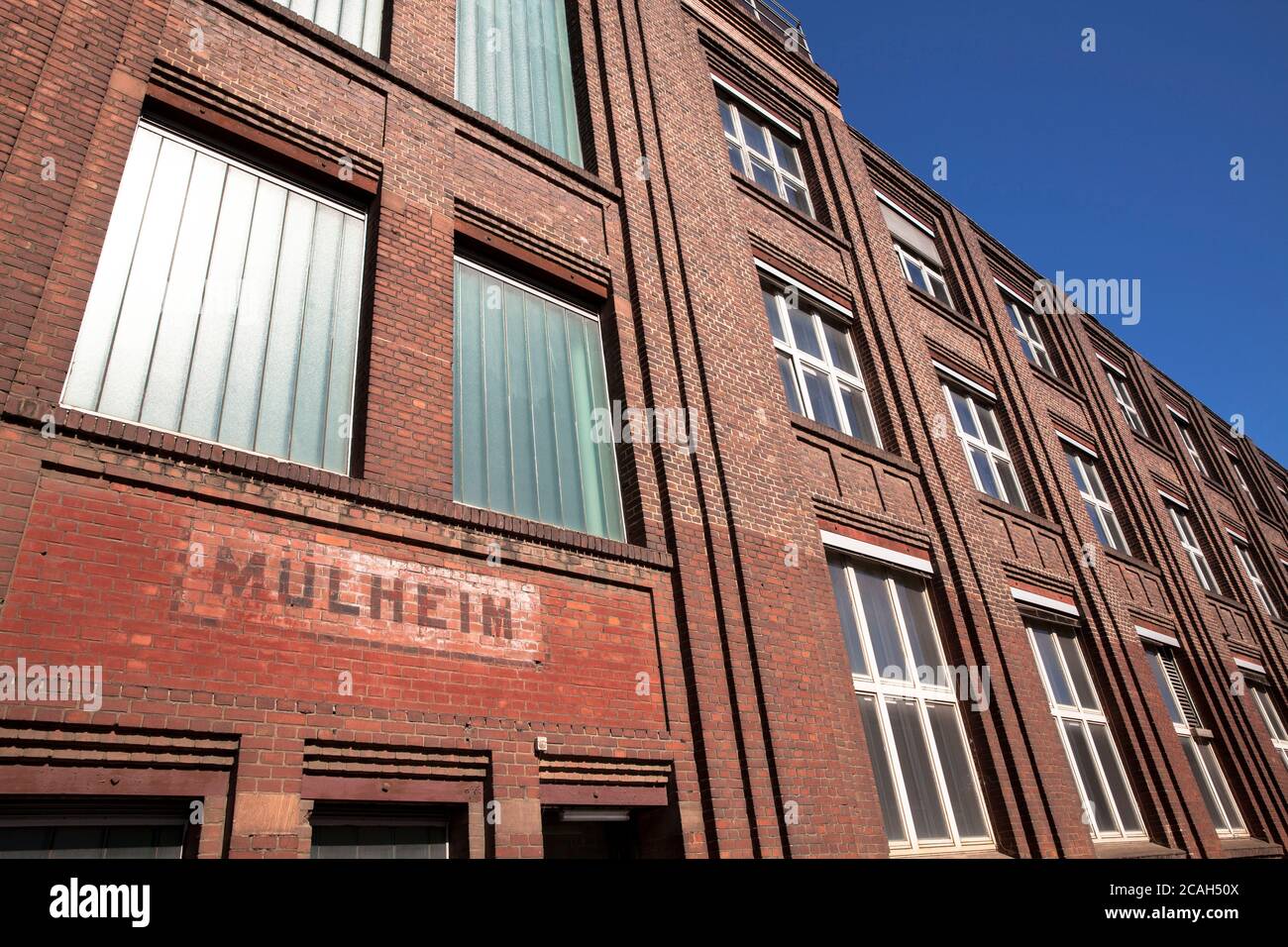 Gas engine factory deutz hi-res stock photography and images - Alamy