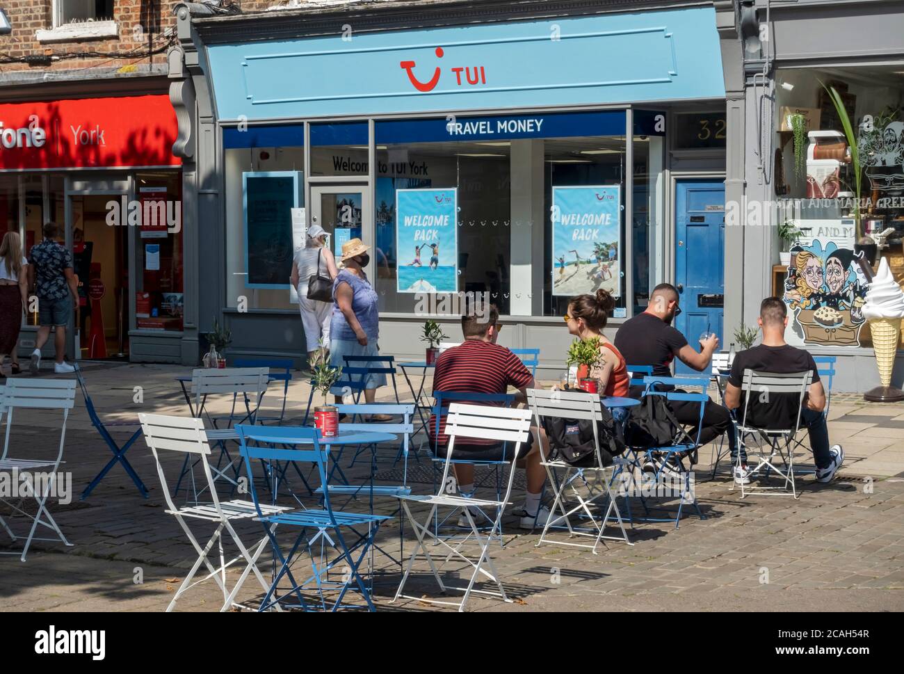 Tui holiday travel agent agents high street shop store in the city ...