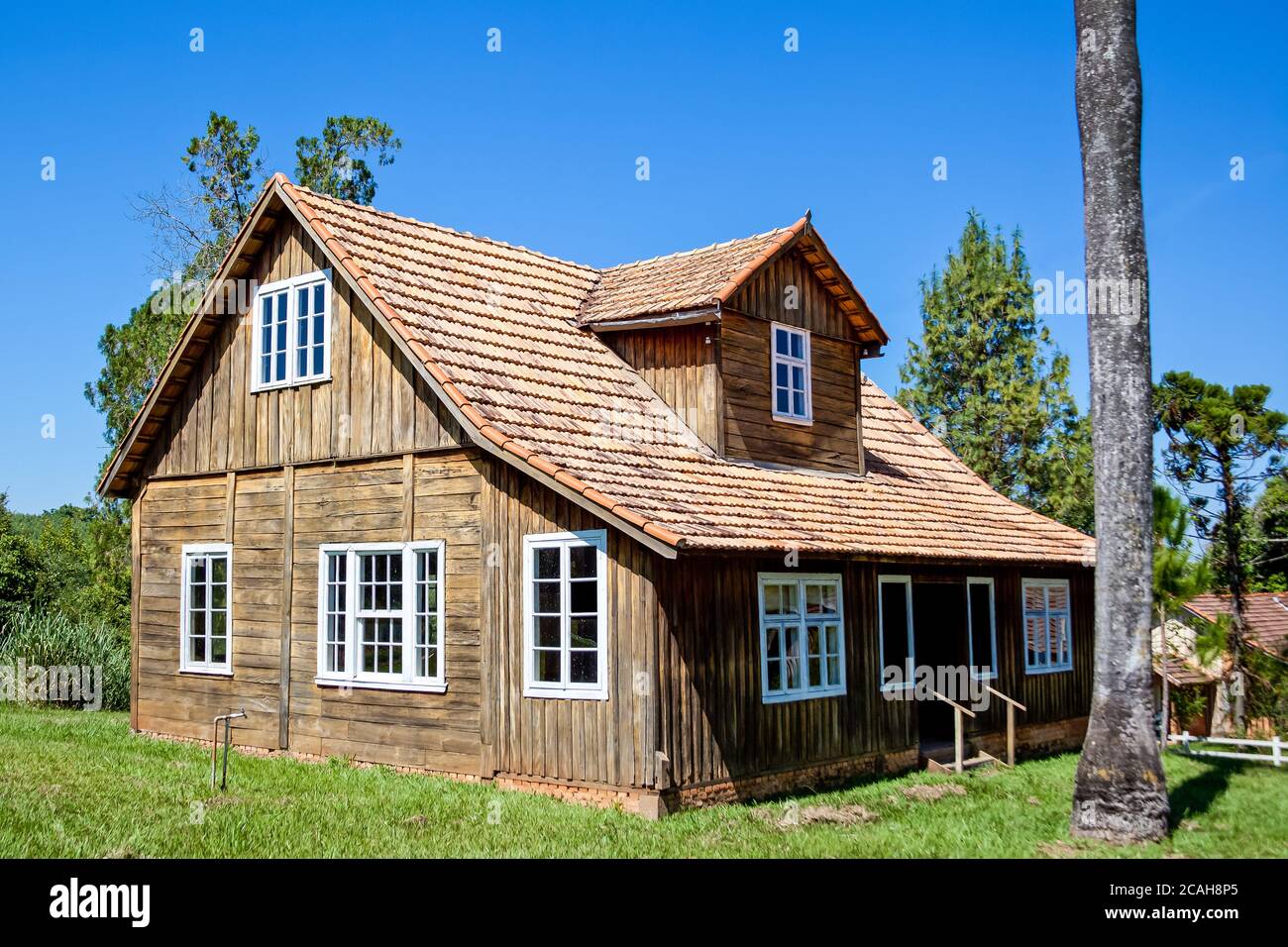 Brazilian farm house hi-res stock photography and images - Alamy