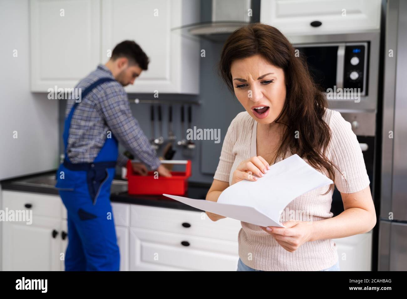 Expensive invoice hi-res stock photography and images - Alamy