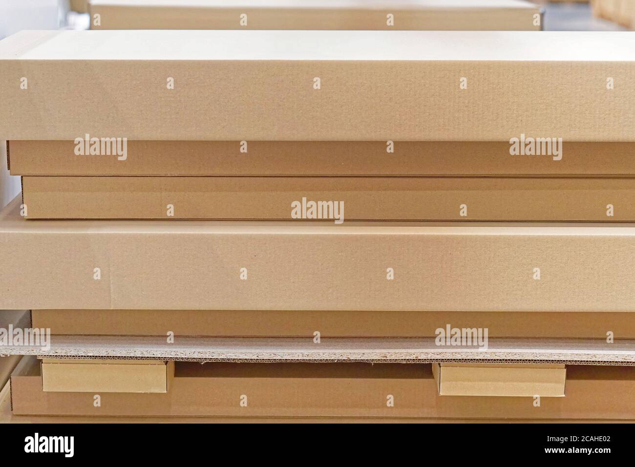 Delivery boxes hi-res stock photography and images - Alamy