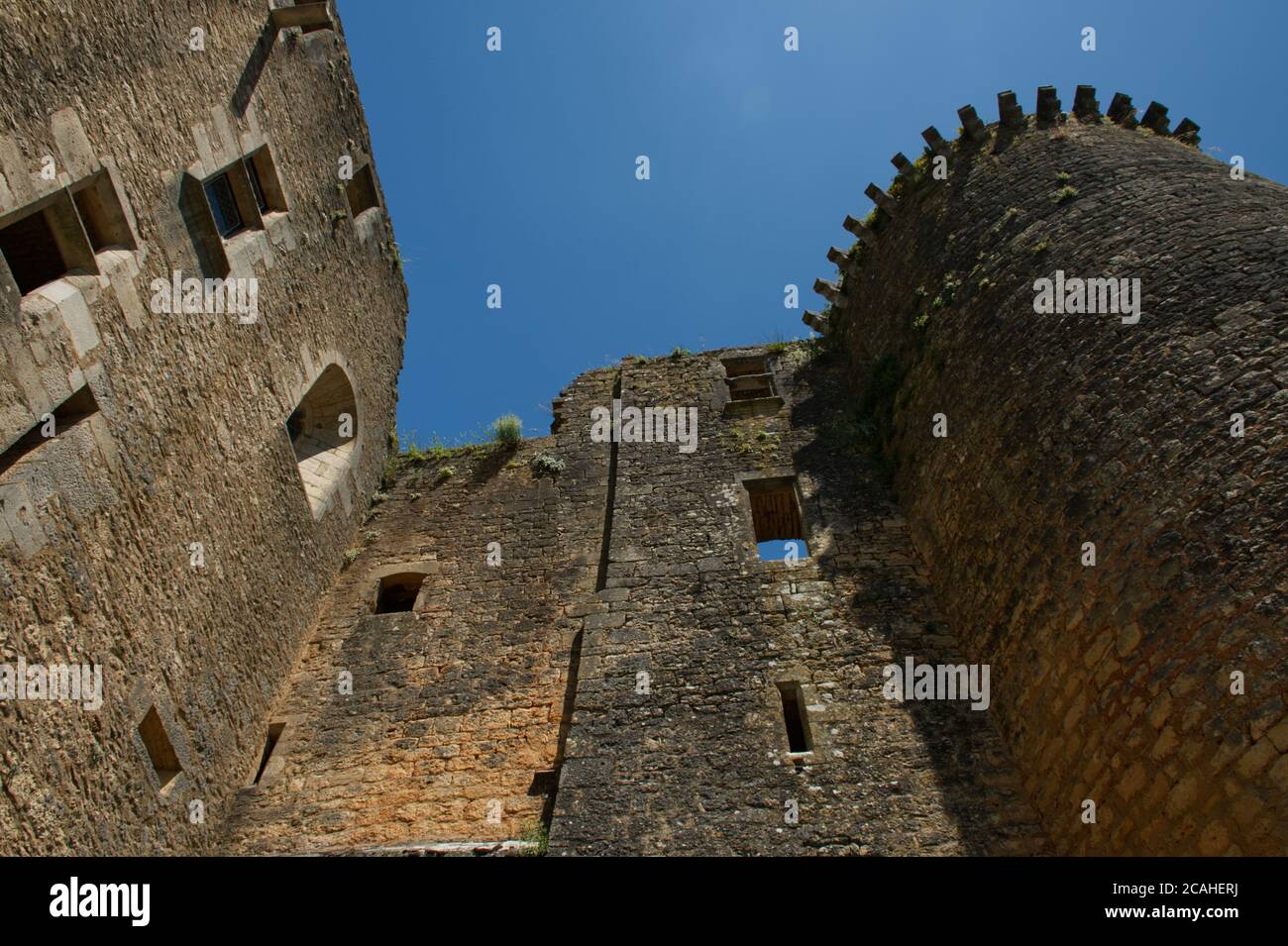 Chateau de Bonaguil near Fumel, Lot-et-Garonne, France Stock Photo - Alamy