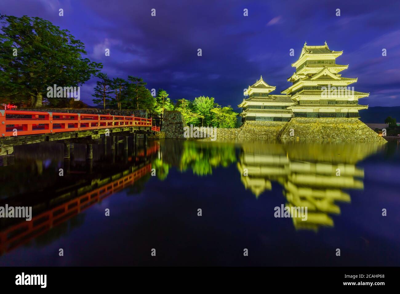 Night view of the Matsumoto Castle (or Crow Castle) and bridge, in ...