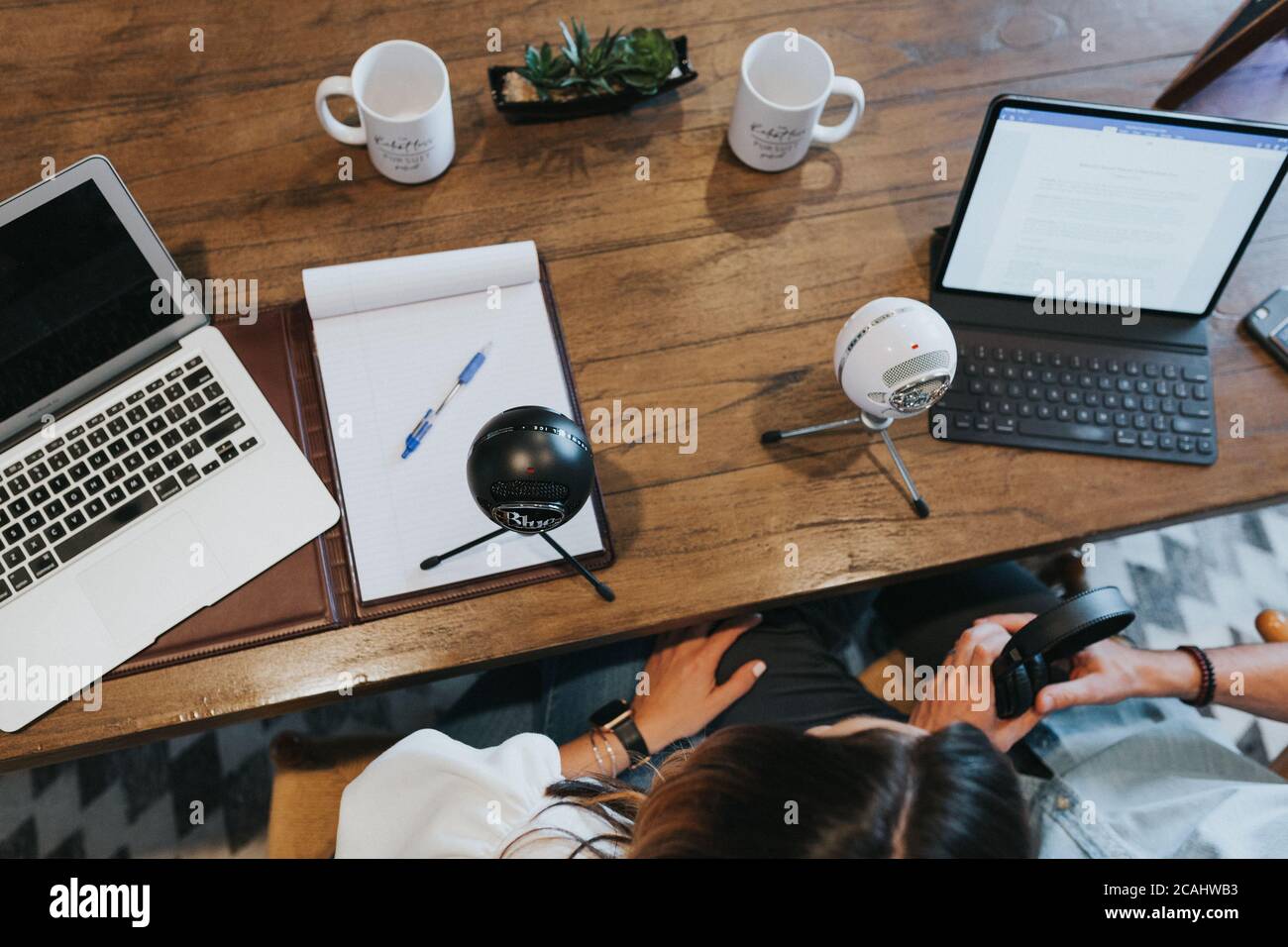 Alone but together hi-res stock photography and images - Alamy