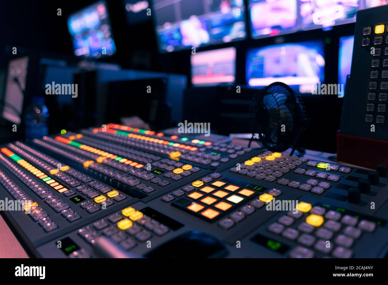 Mixing console control room hi-res stock photography and images - Alamy