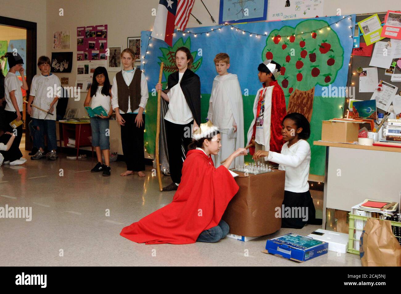 Austin, Texas USA, April 7 2006: Sixth grade students study Shakespeare ...