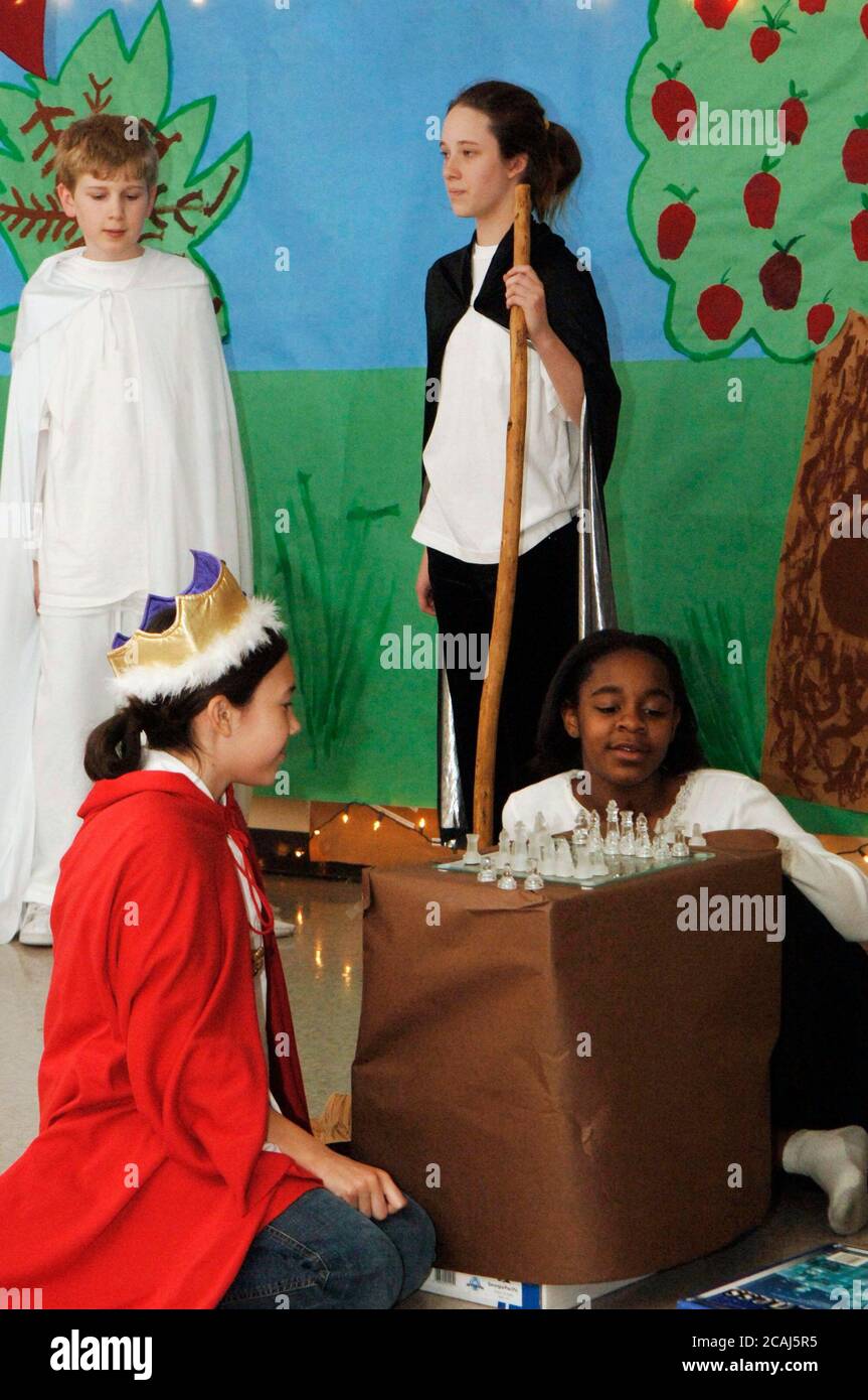 Austin, Texas USA, April 7 2006: Sixth grade students study Shakespeare ...