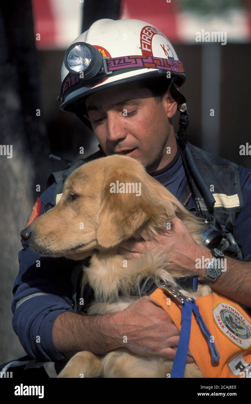 Oklahoma city bombing firefighter hi-res stock photography and images ...