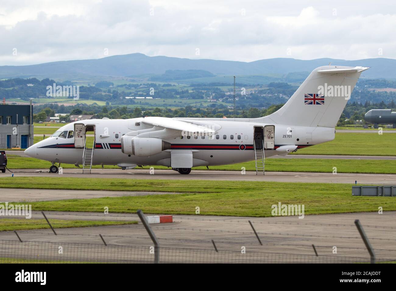 Royal family private jet hi-res stock photography and images - Alamy