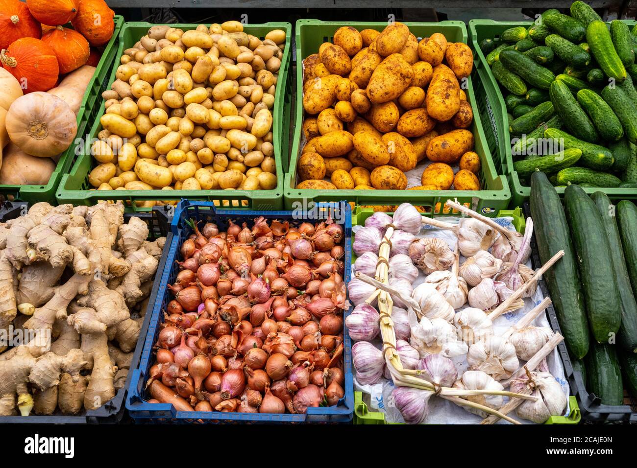 Potatoes supermarket hi-res stock photography and images - Alamy