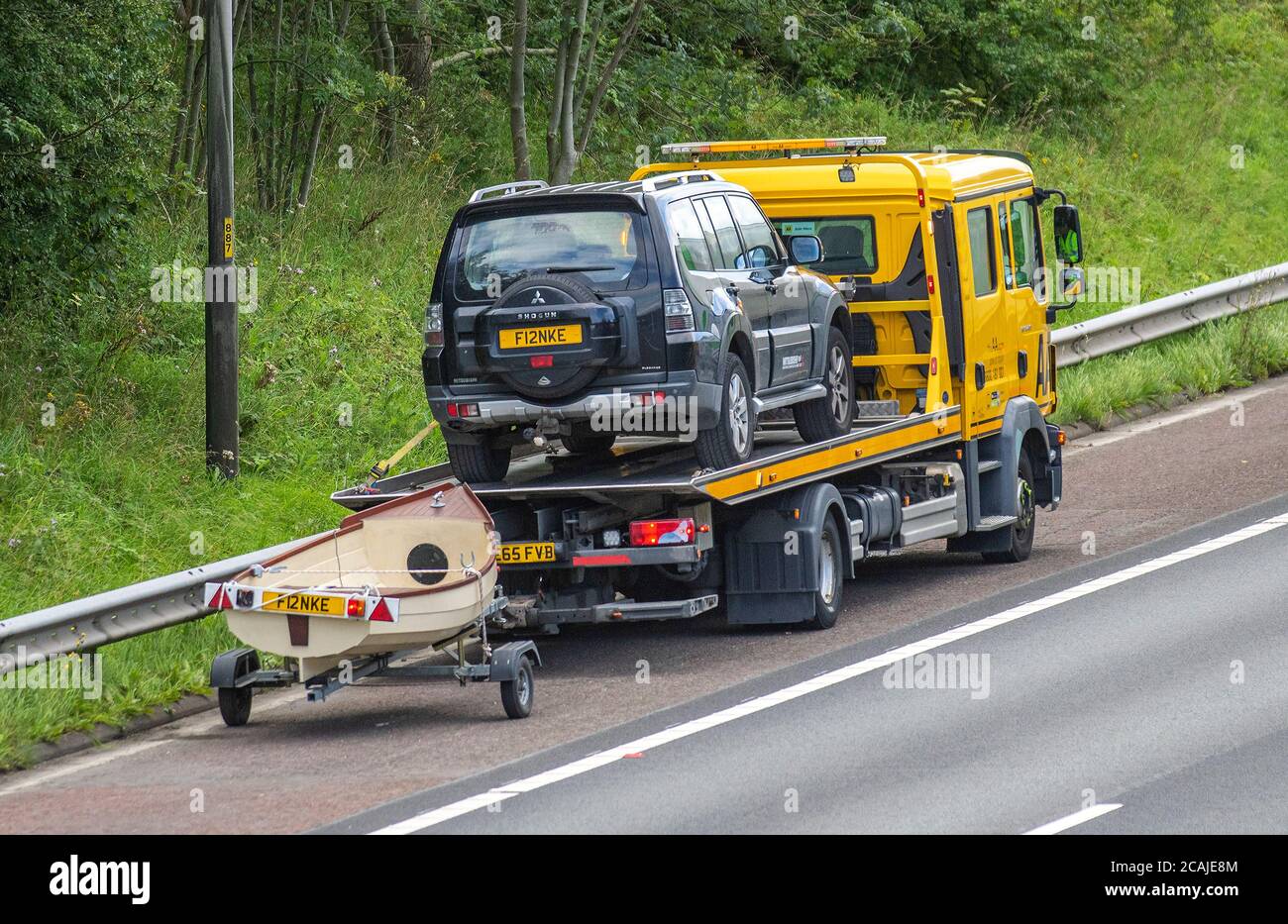 24 hour recovery vehicles hi-res stock photography and images - Alamy
