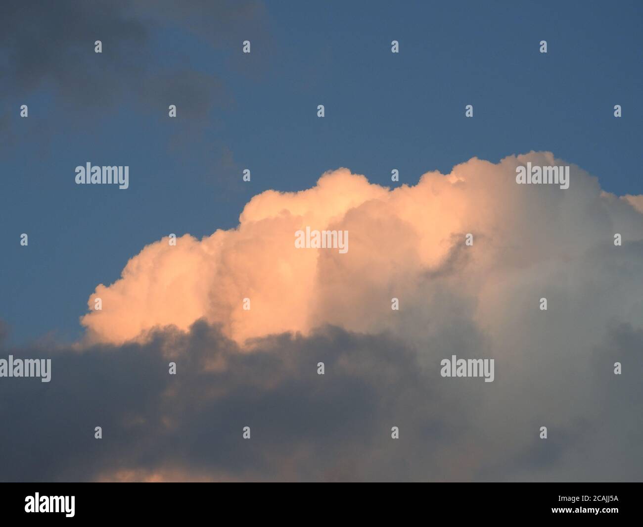 Puffy cumulonimbus clouds hi-res stock photography and images - Alamy