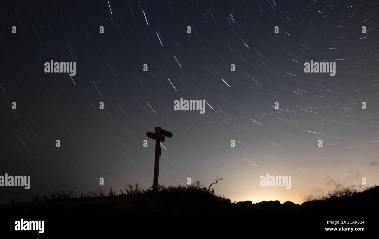 Meteor activity hi-res stock photography and images - Alamy