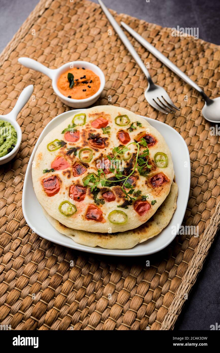Tomato uttapam hi-res stock photography and images - Alamy