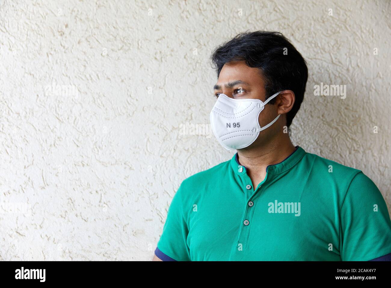 Male face looking left hi-res stock photography and images - Alamy