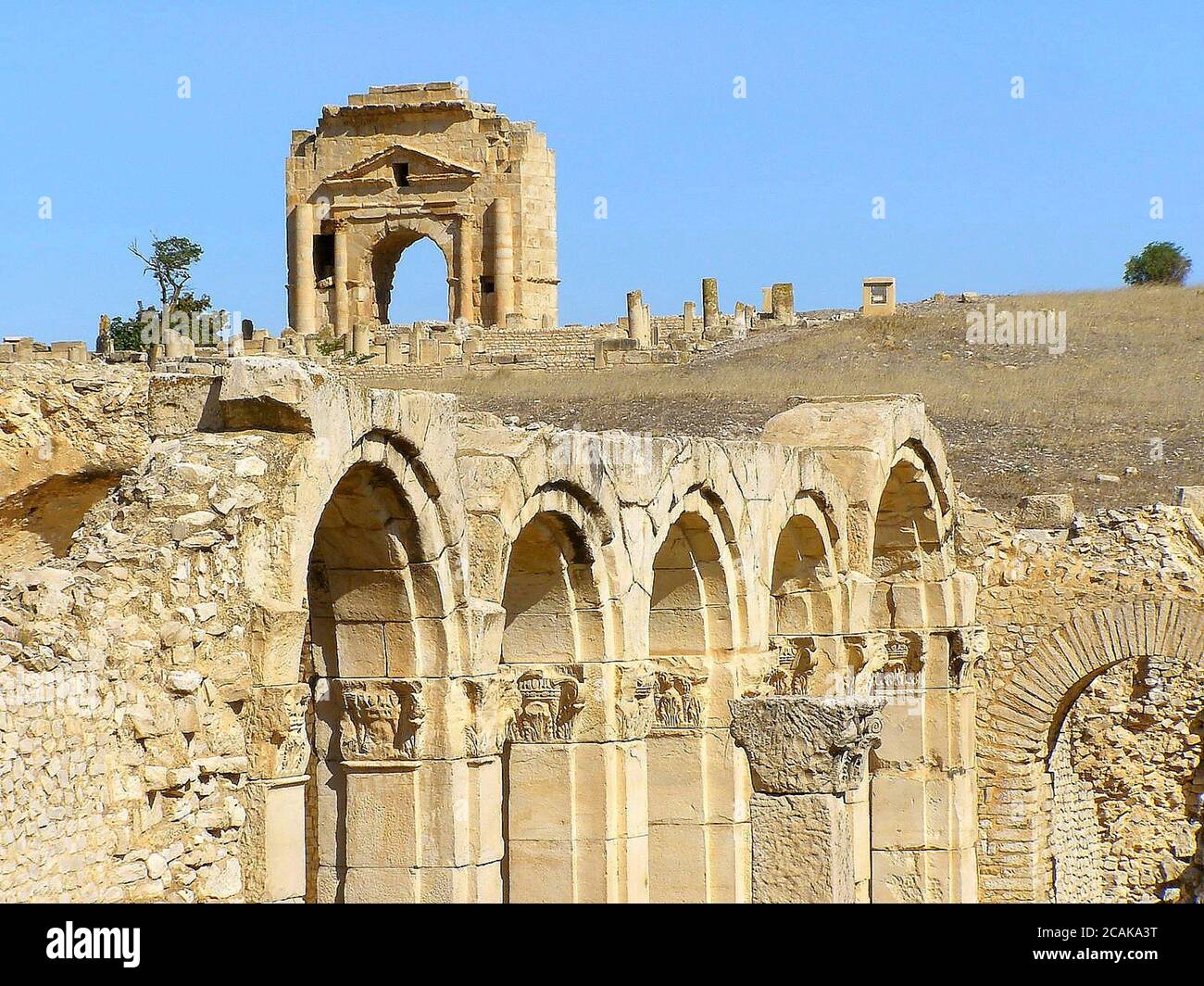 MAKTHAR, TUNISIA. ANCIENT MAKTARIS, ROMAN RUINS IN CENTRAL TUNISIA ...
