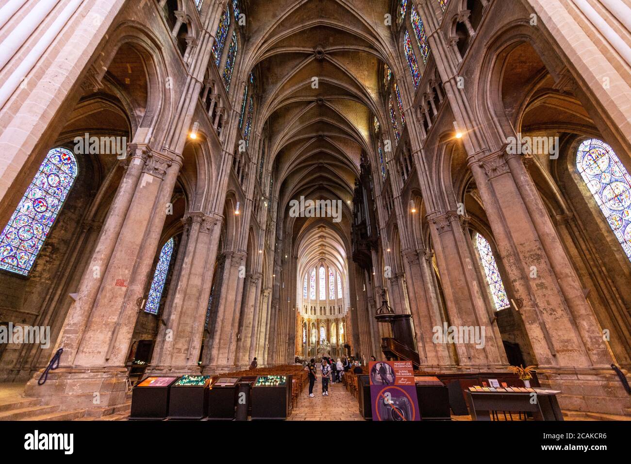 The vaults of the roof, Cathedral of Our Lady of Chartres, Chartres ...