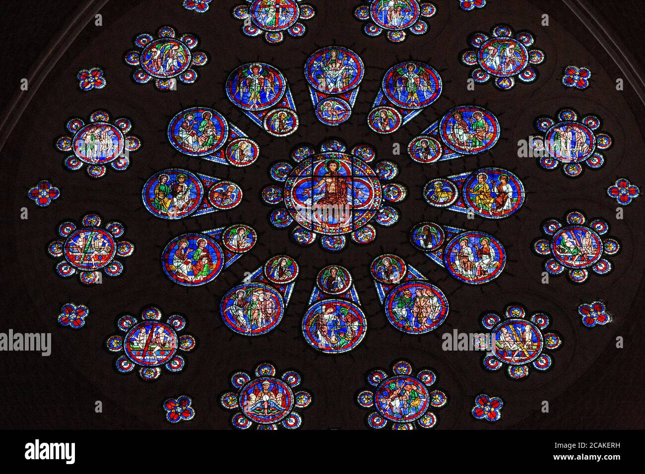 Chartres cathedral rose window hi-res stock photography and images - Alamy