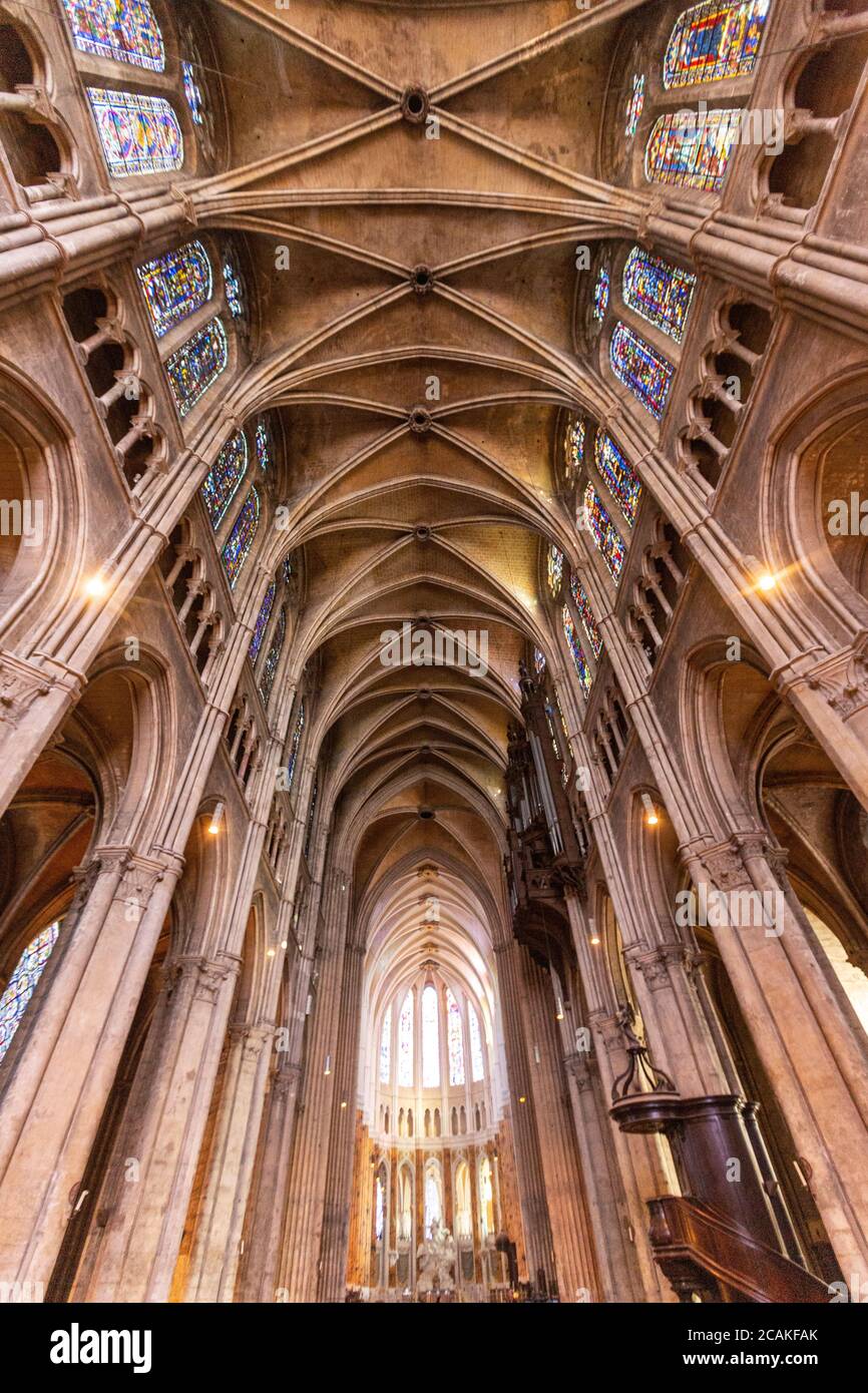 The vaults of the roof, Cathedral of Our Lady of Chartres, Chartres ...