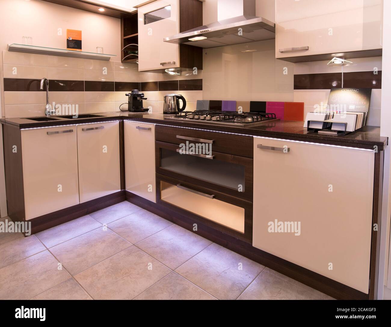 Kitchen layout hi-res stock photography and images - Alamy