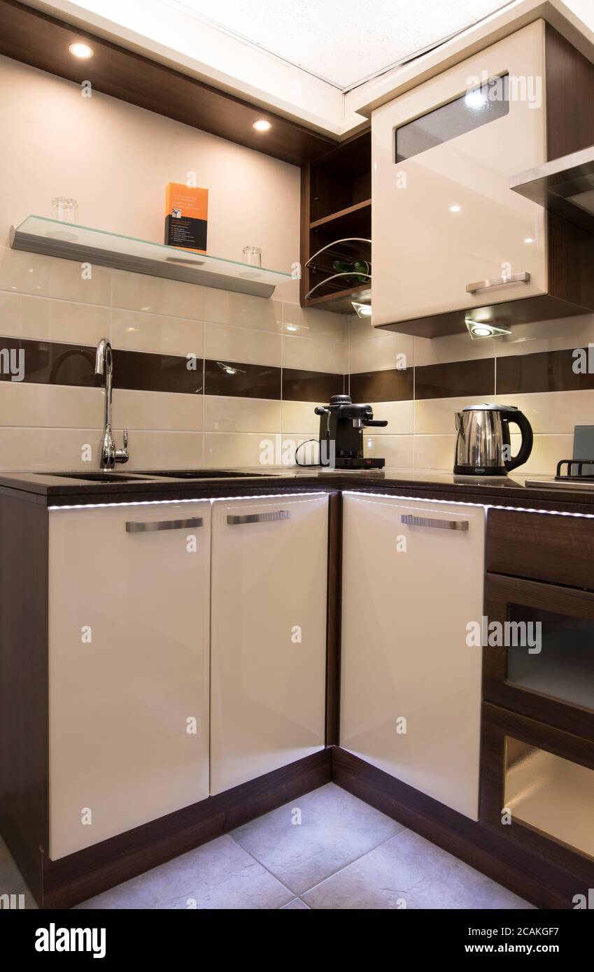 Contemporary Kitchen Layout Design at Steven Peraza blog