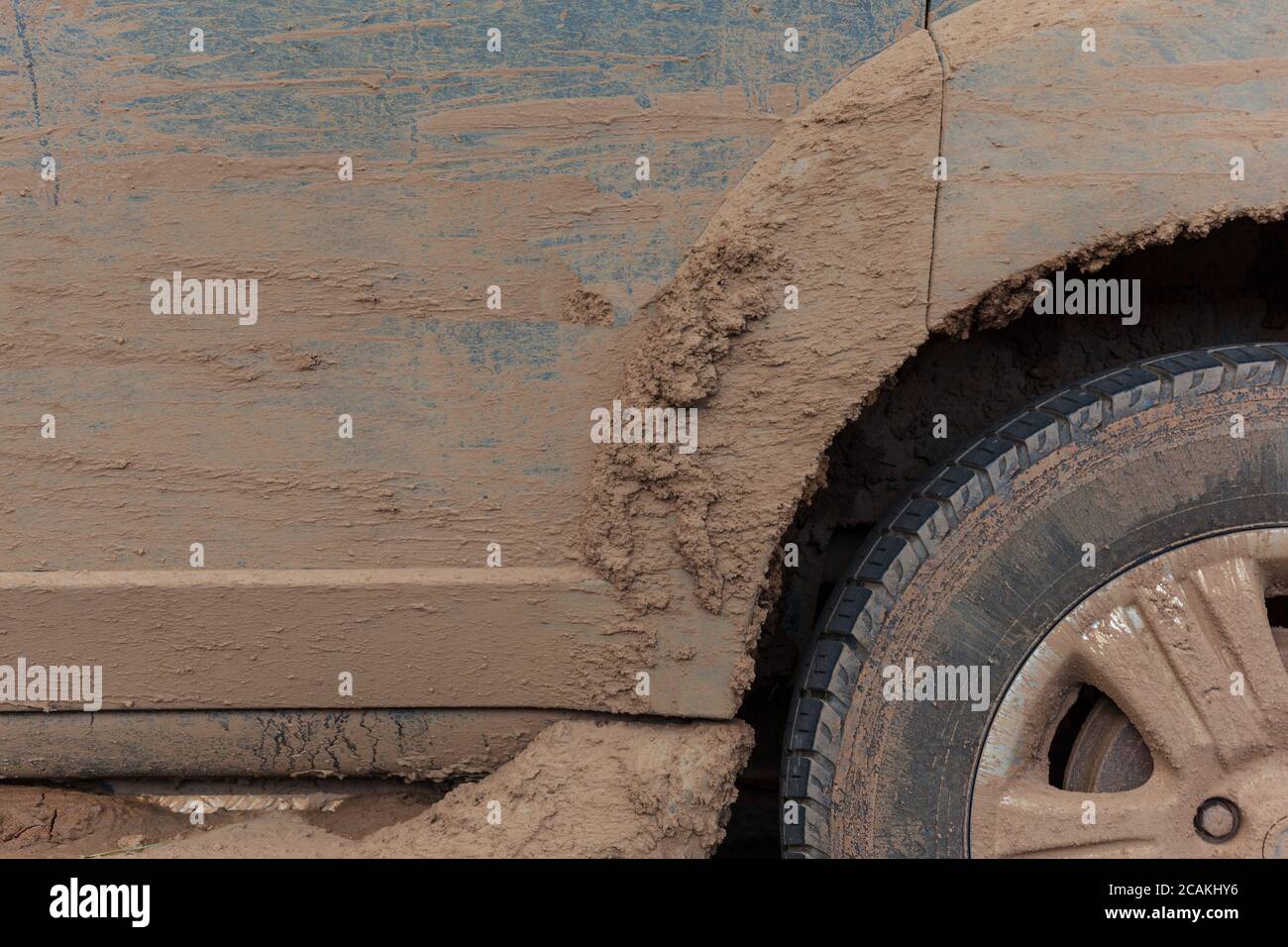 Close up of dirty wheel - off road vehicle with mud Stock Photo - Alamy