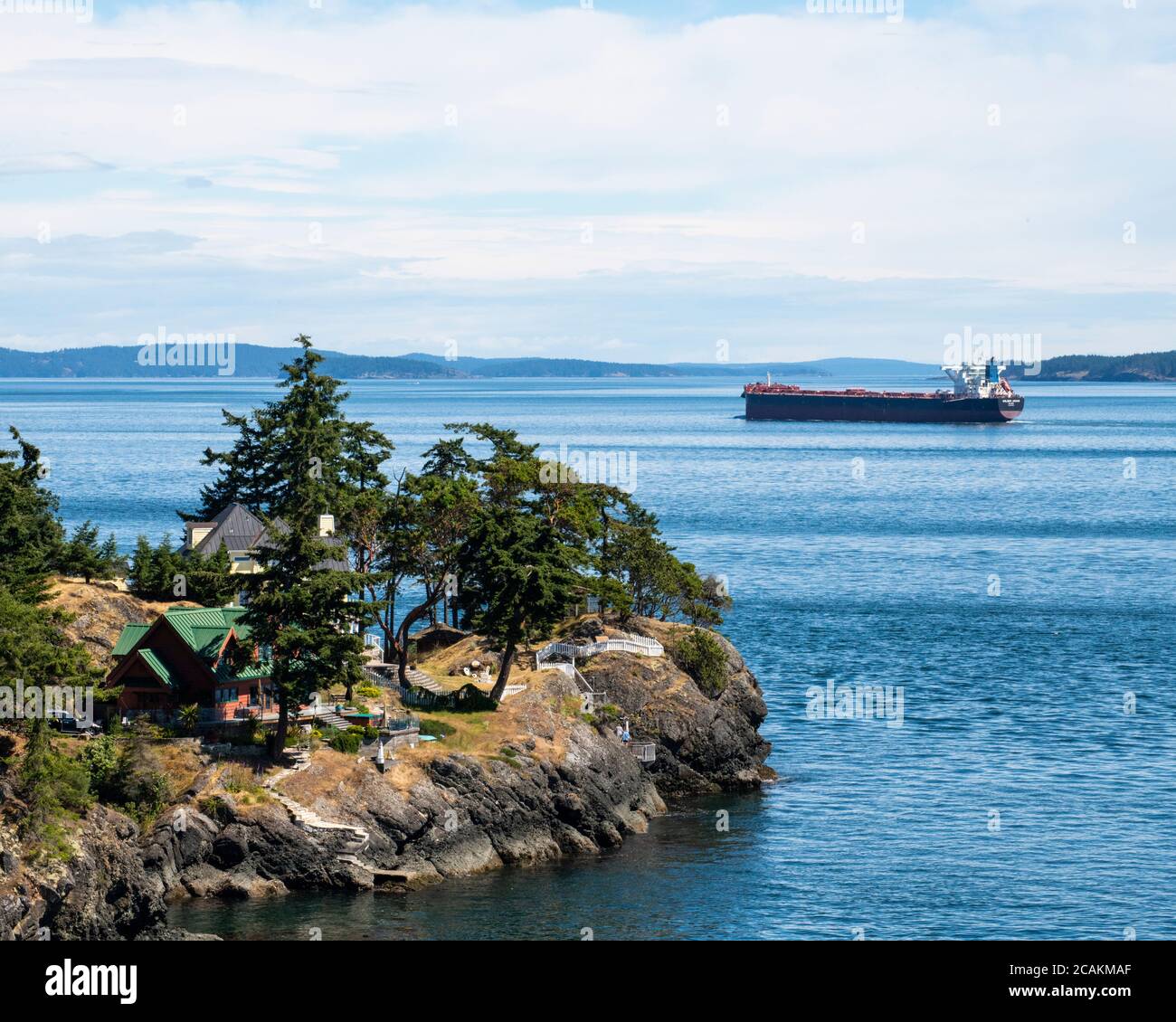 Canada shipping container ship hi-res stock photography and images - Alamy