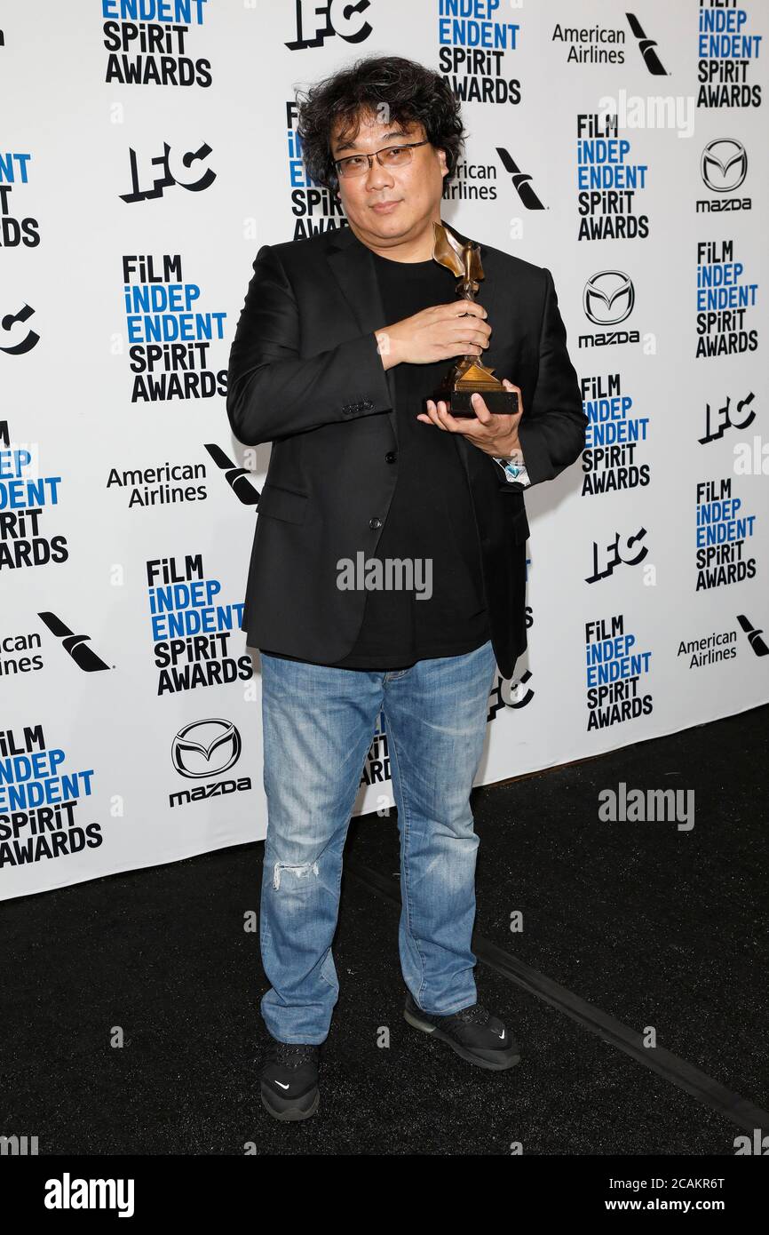LOS ANGELES - FEB 8: Bong Joon-Ho at the 2020 Film Independent Spirit ...