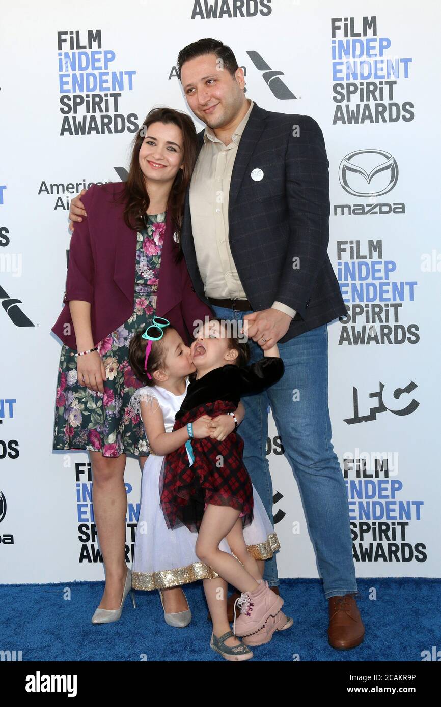 Waad al kateab and their daughters sama and taima hi-res stock photography and images - Alamy