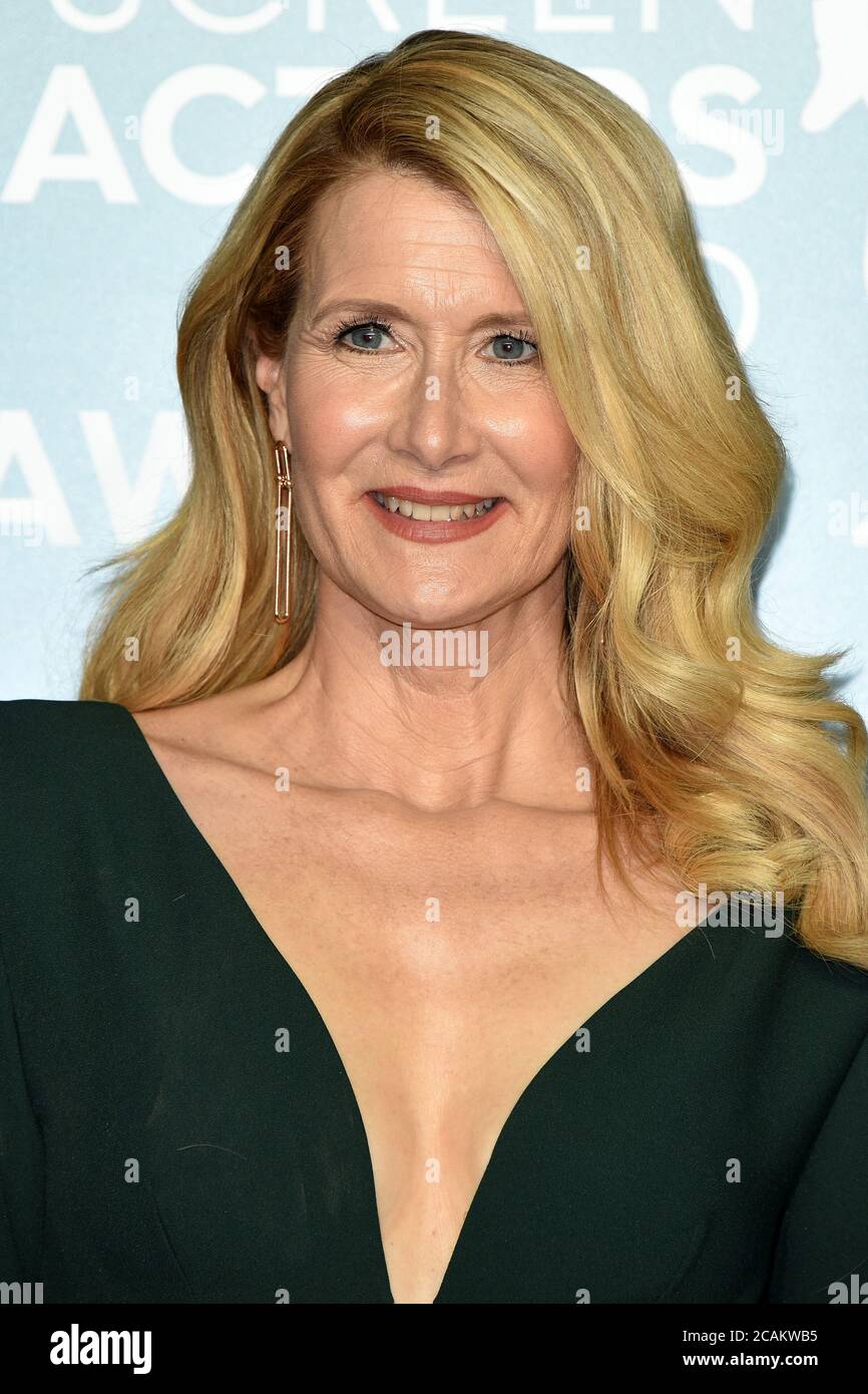 LOS ANGELES - JAN 19: Laura Dern at the 26th Screen Actors Guild Awards ...