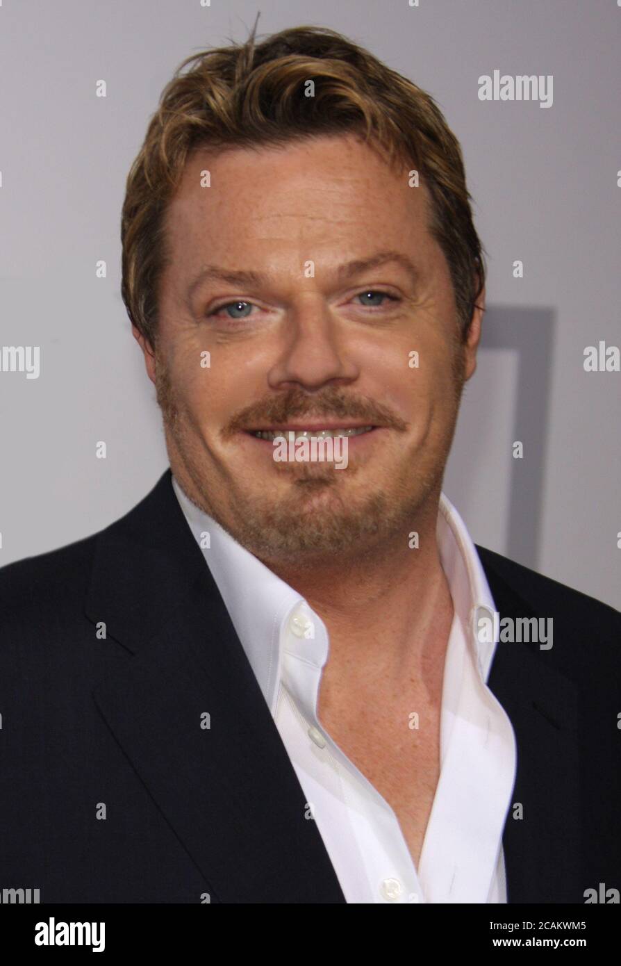 John Izzard's Instagram, Twitter & Facebook on IDCrawl