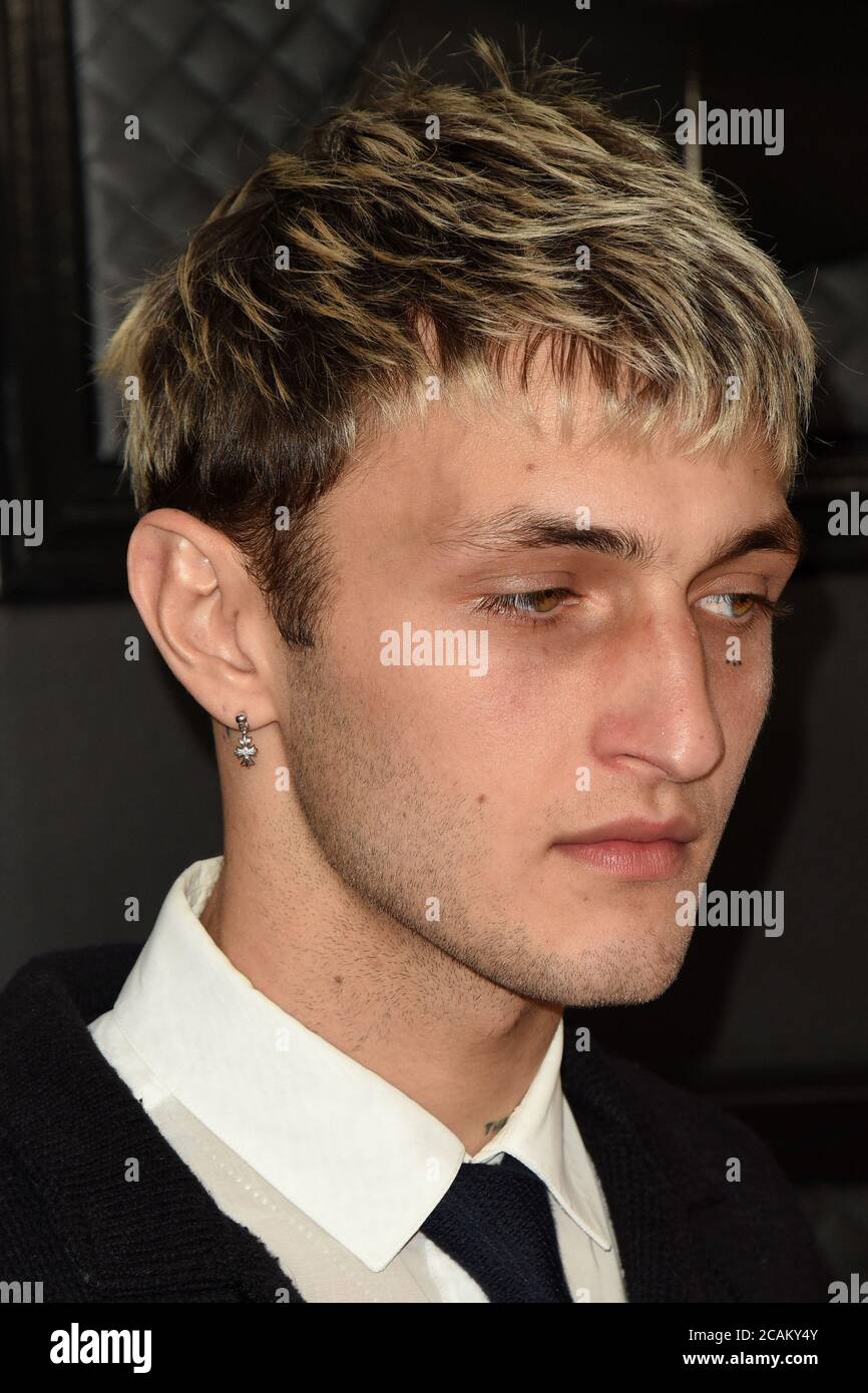LOS ANGELES - JAN 26: Anwar Hadid at the 62nd Grammy Awards at the ...