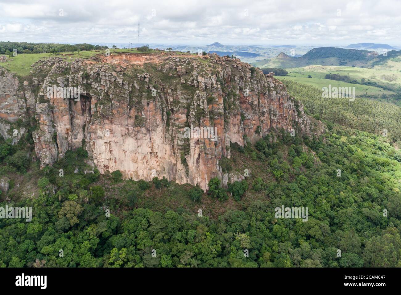 "Morro do Aviao" (Airplane Monutain in english) at Ribeirao Claro, PR ...