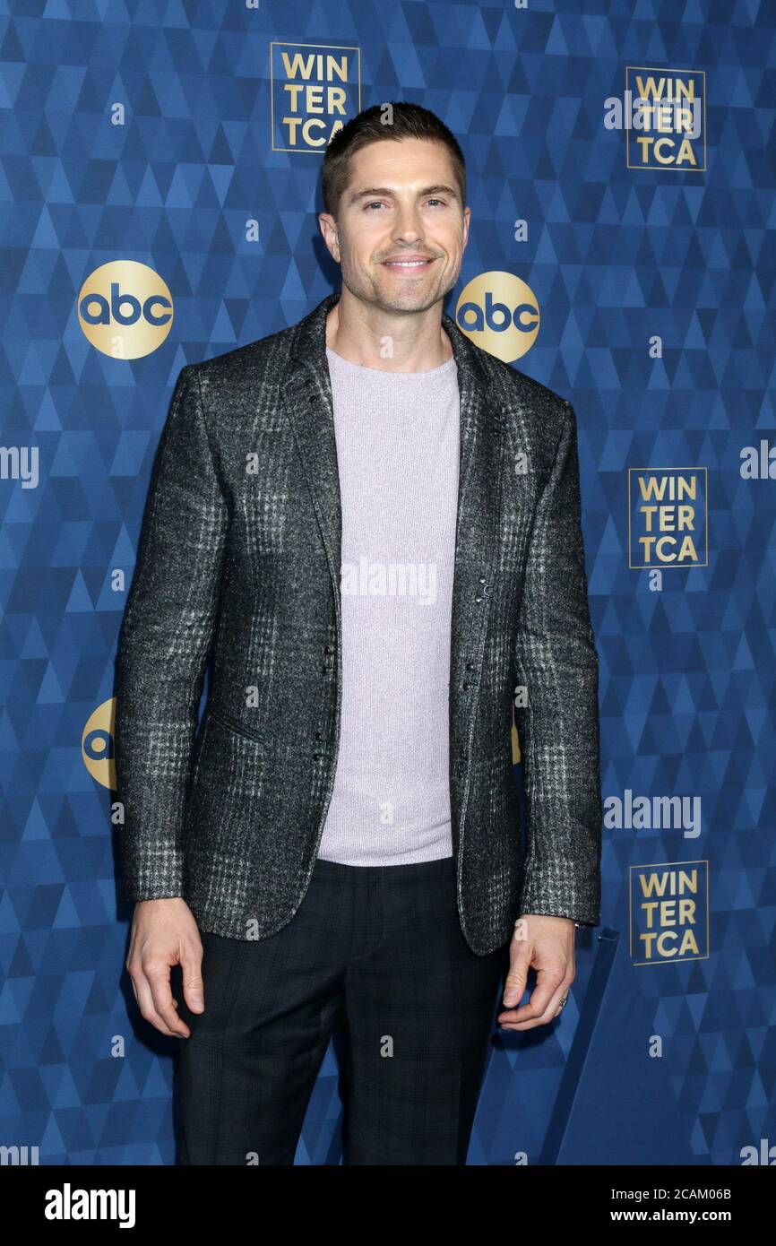 LOS ANGELES - JAN 8: Eric Winter at the ABC Winter TCA Party Arrivals ...