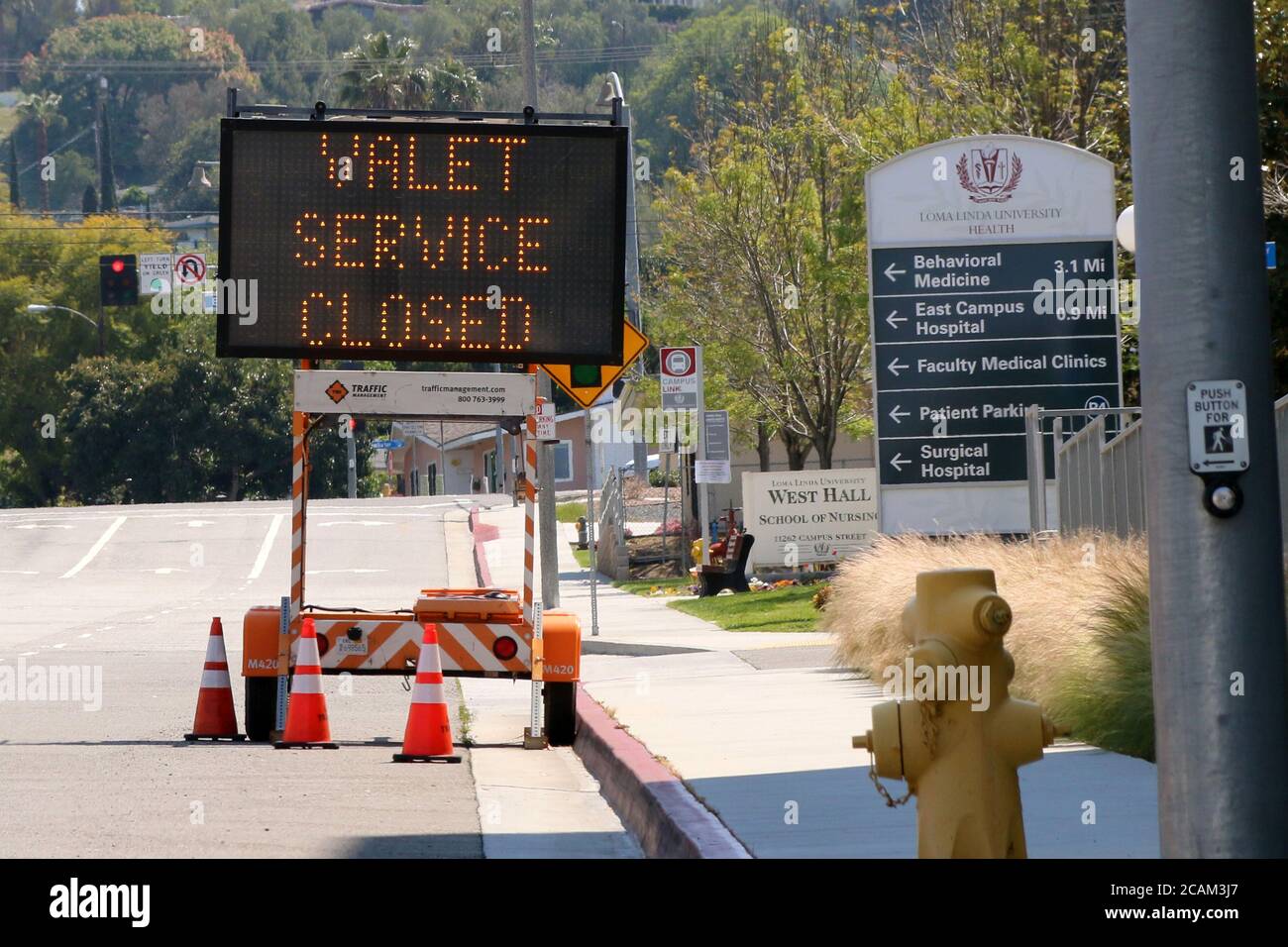 Loma linda university medical center valet closed signage hi-res stock ...