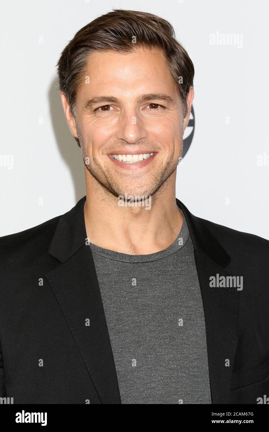 Sam huntington actor hi-res stock photography and images - Alamy