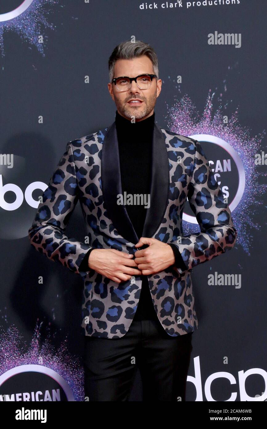 LOS ANGELES - NOV 24: AJ Gibson at the 47th American Music Awards ...