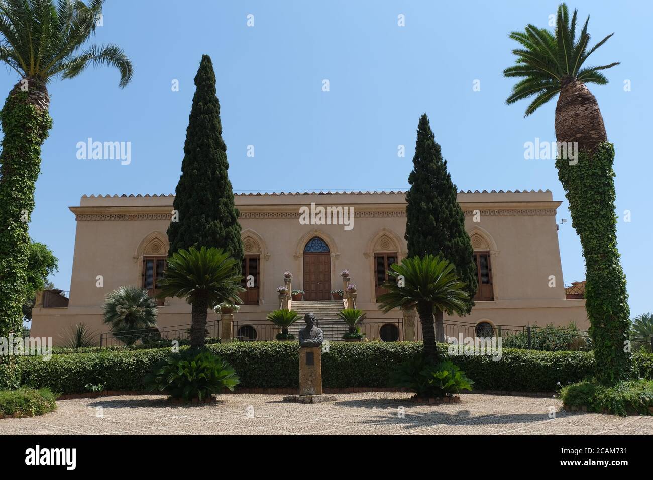 Villa aurea hi-res stock photography and images - Alamy