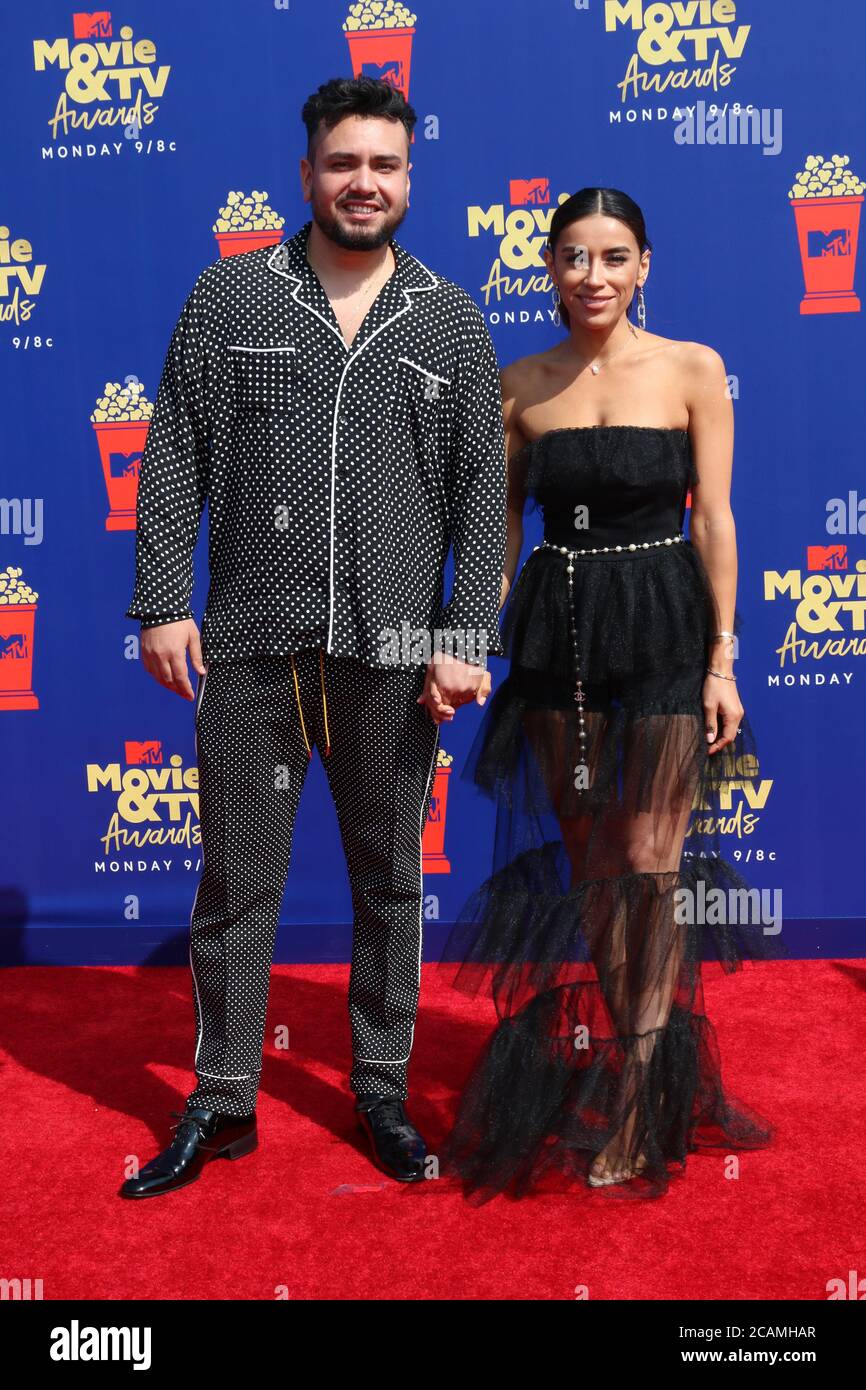 LOS ANGELES - JUN 15: Frankie Delgado, Jen Delgado at the 2019 MTV ...
