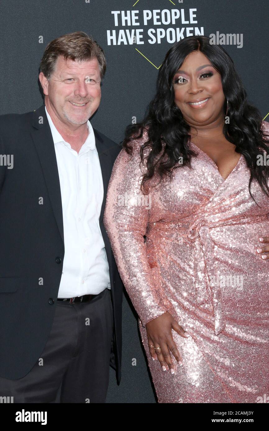 LOS ANGELES - NOV 10: James Welsh, Loni Love at the 2019 People's ...