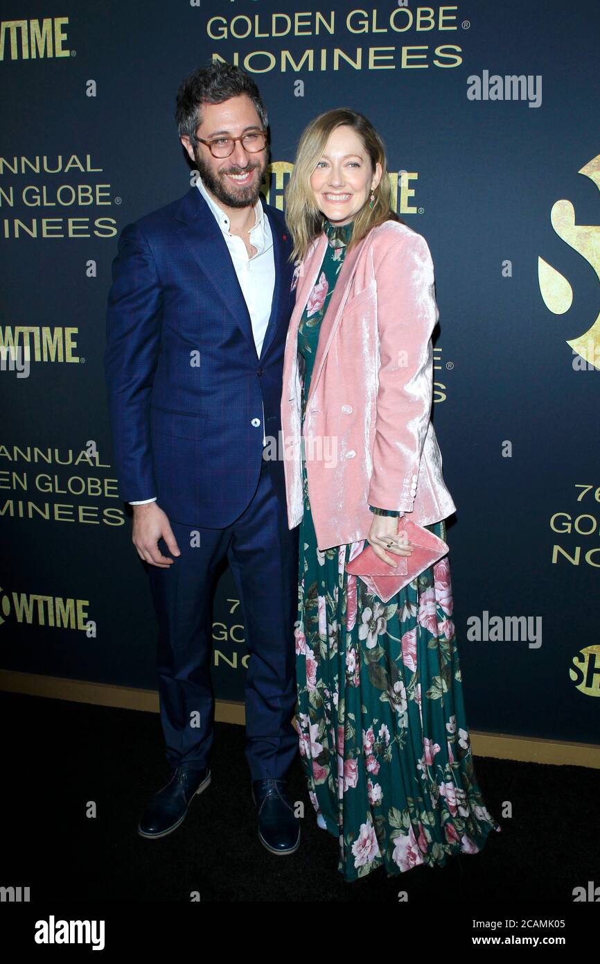 LOS ANGELES - JAN 5: Dave Holstein, Judy Greer at the Showtime Golden ...