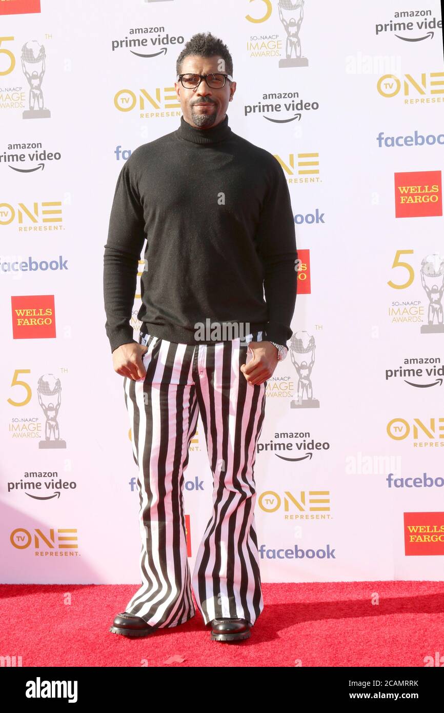 LOS ANGELES - MAR 30: Deon Cole at the 50th NAACP Image Awards ...