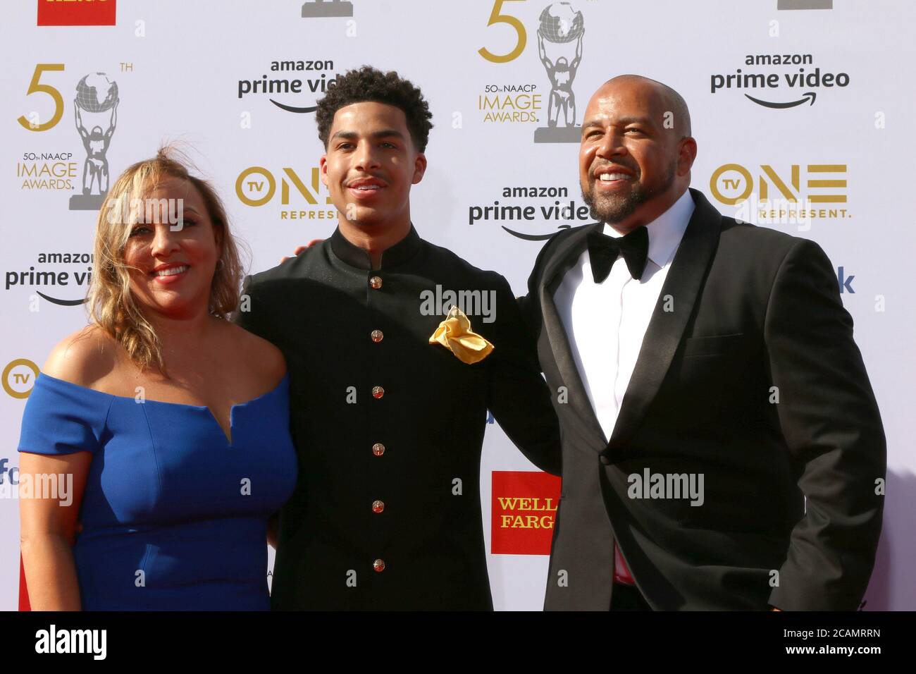 LOS ANGELES - MAR 30: Marcus Scribner, Father, Guest at the 50th NAACP Image Awards - Arrivals ...