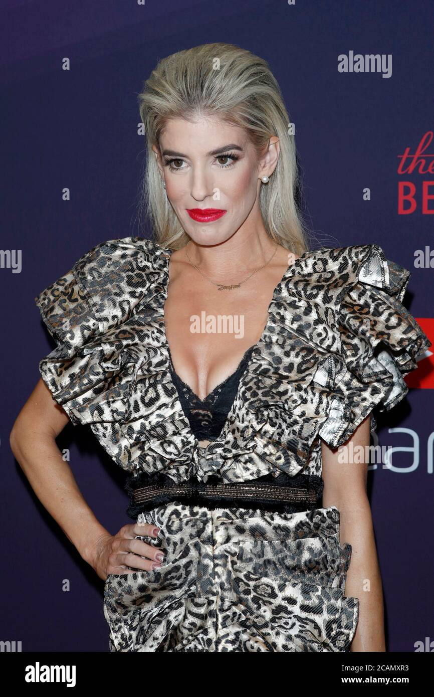 LOS ANGELES - DEC 13: Rebecca Zamolo at the 9th Annual Streamy Awards ...