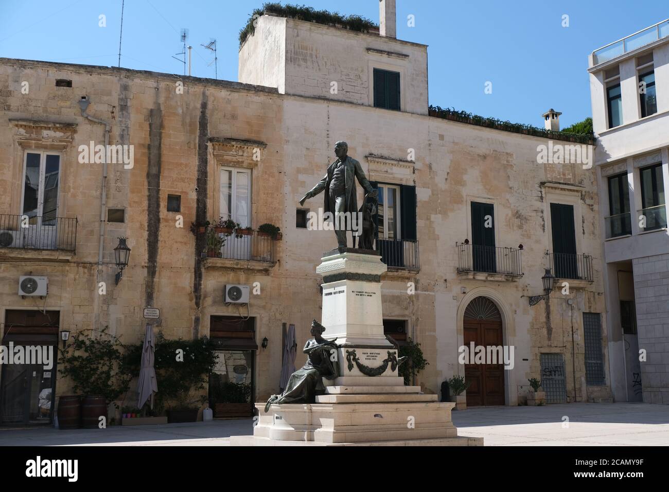 Lecce centro storico hi-res stock photography and images - Alamy