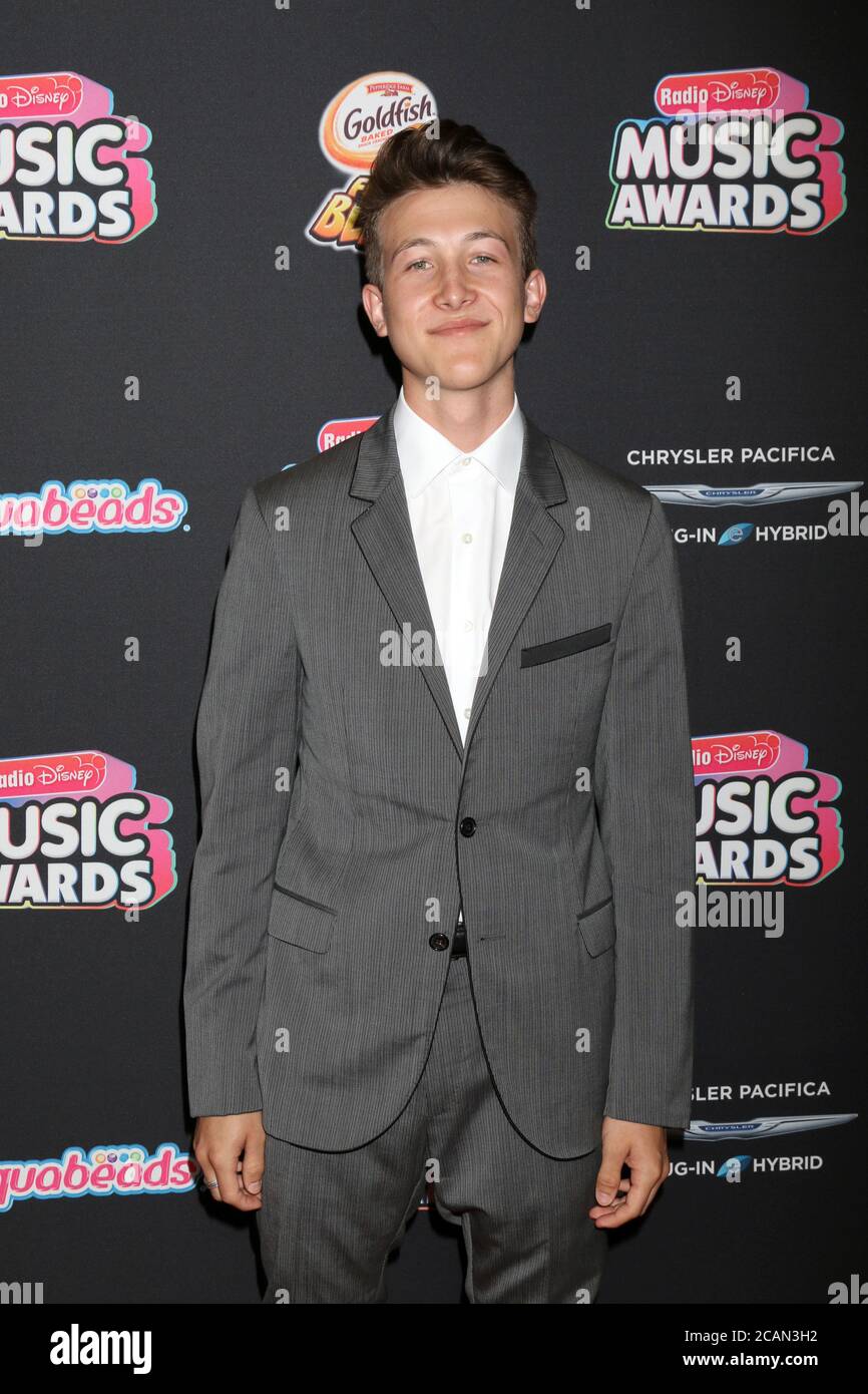 LOS ANGELES - JUN 22: Luke Mullen at the 2018 Radio Disney Music Awards ...