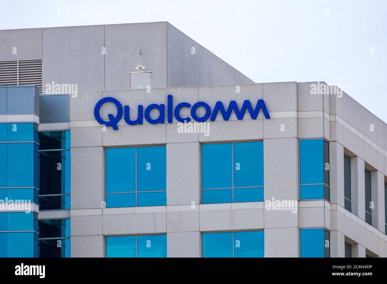 Qualcomm building hi-res stock photography and images - Alamy